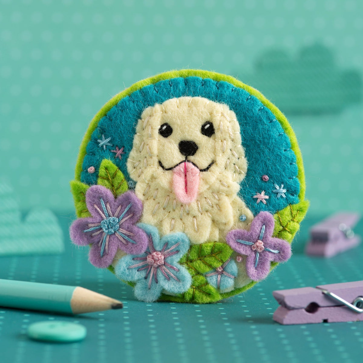 'Golden Retriever' Dog Felt Craft Brooch Kit for Beginners – Hawthorn ...