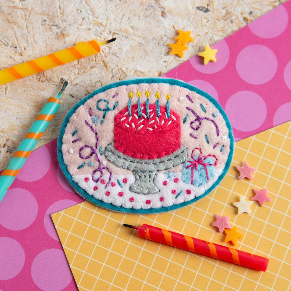 'Happy Birthday' Gift Felt Craft Brooch Kit for Beginners – Hawthorn ...