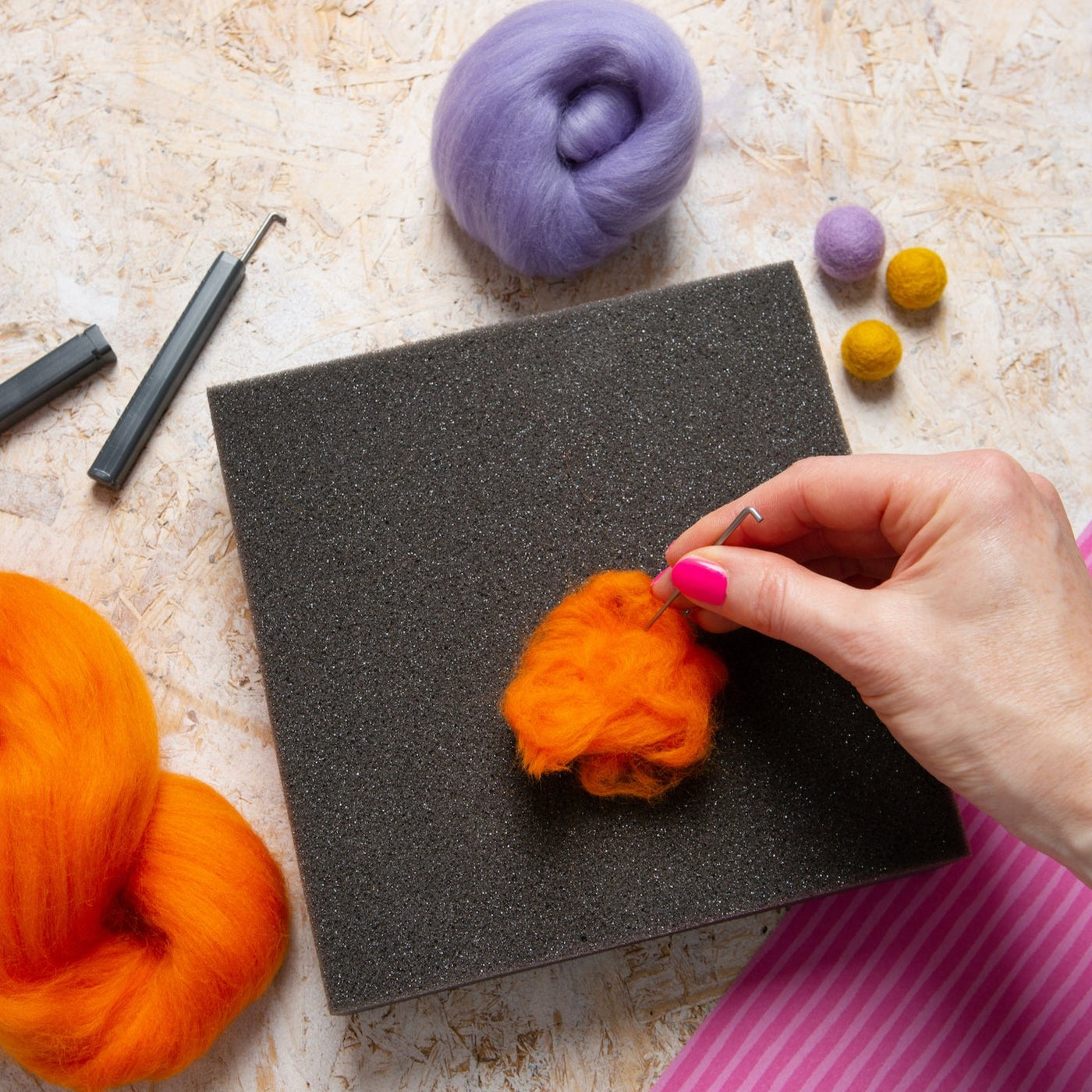 Needle Felting Kits & Supplies – Hawthorn Handmade